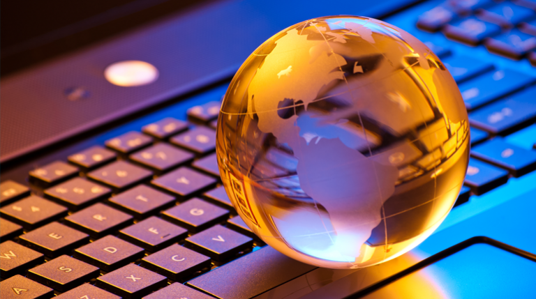 ออกแบบสิ่งพิมพ์ โบรชัวร์ กราฟฟิก เว็บไซต์